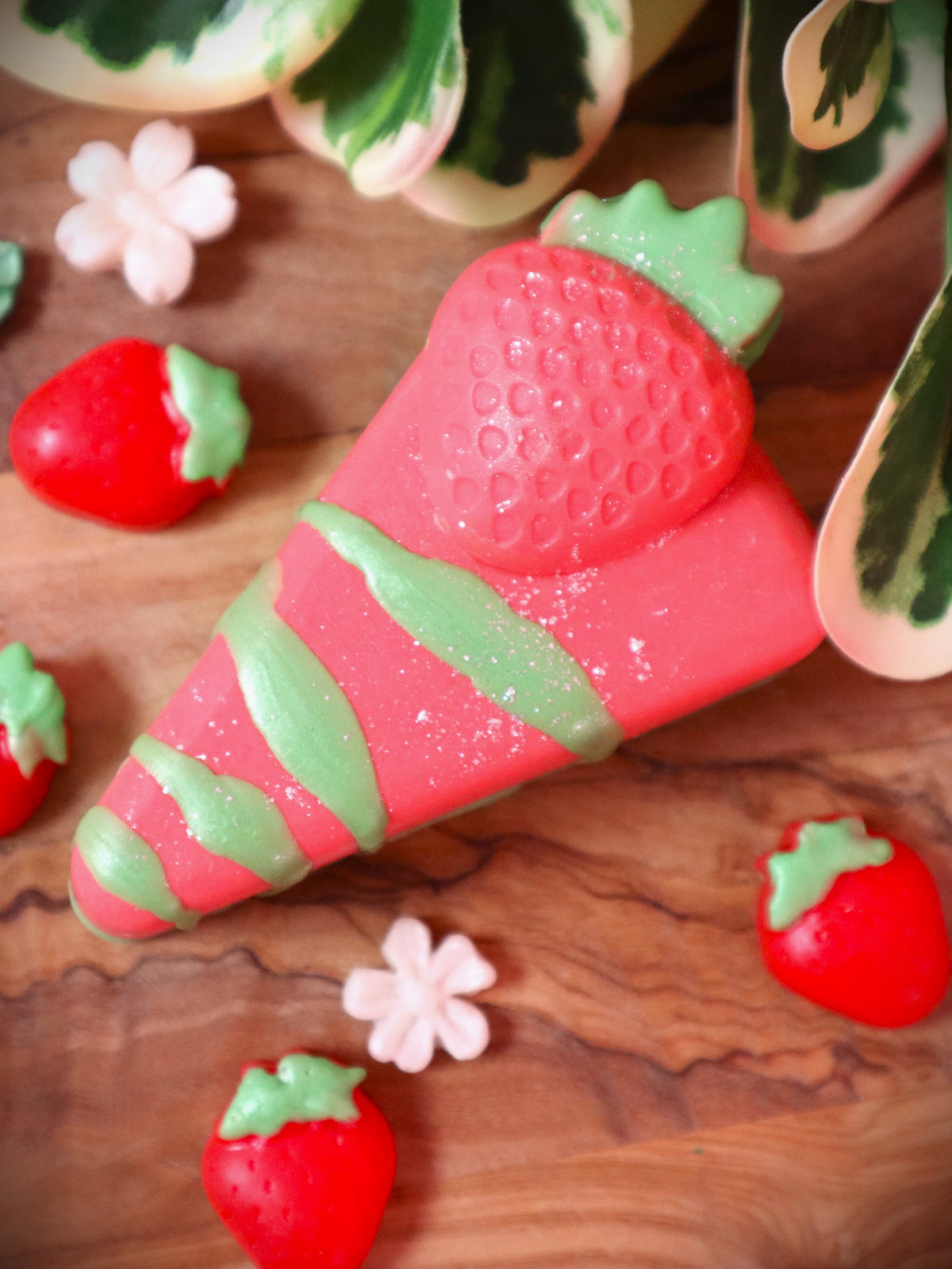 Strawberry Cake | Skinderella